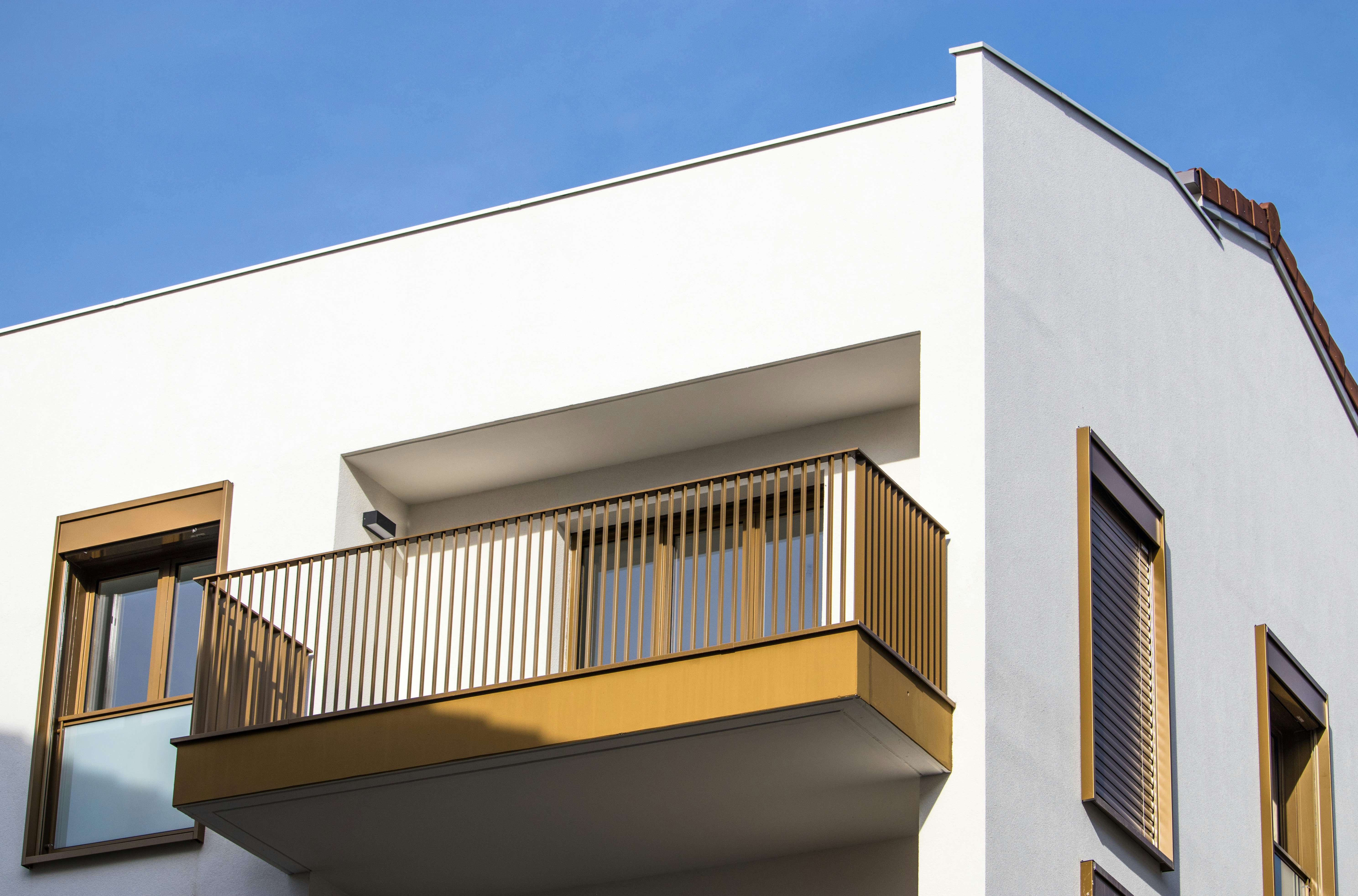 Balcon, terrasse : quelles différences et quel impact sur la valeur de votre logement ...