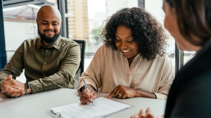 Vendre et acheter simultanément : quelles sont les options ...